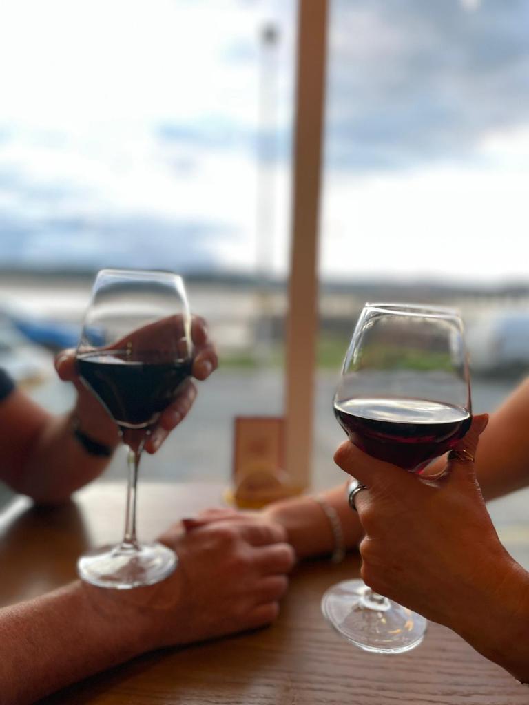 JJ Crossfield's - Café and wine bar on Arnside promenade
